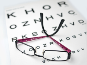 TEST DE VUE : POUR QUI ET QUAND ? | OGO OPTIC Opticien à CAYENNE ...